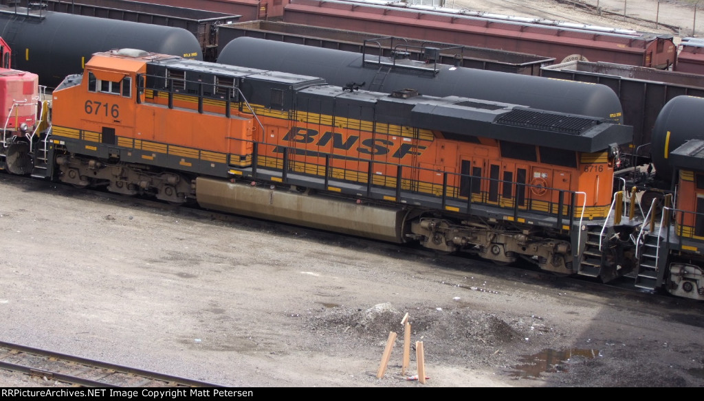 BNSF 6716